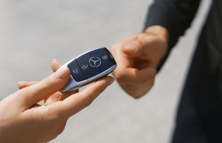 Chave codificada: entenda como funciona - AGO - Mercedes-Benz e Land ...